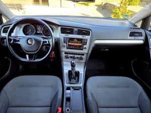 Grey Volkswagen Golf 2015 in Vilnius, with an engine capacity of 1.60 L and mileage of 303 thousand km for 5200 €, photo 16 on AUTOMOTO.COM.LV