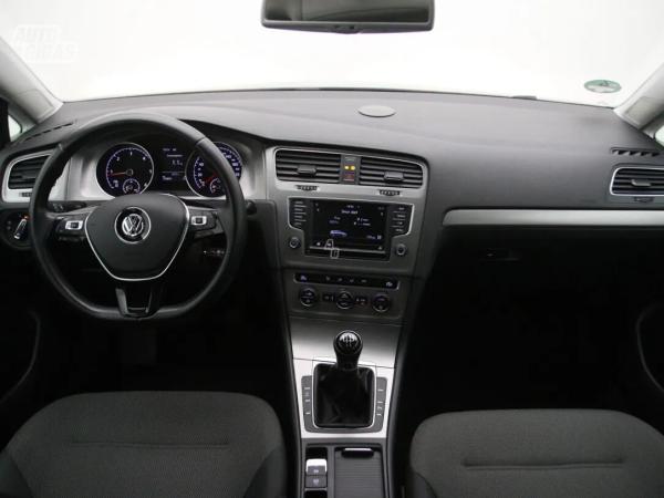 Pelēks Volkswagen Golf 2015 Viļņa, ar dzinēja tilpumu 1.60 L un nobraukumu 230 tūkst. km par 6799 €, foto 2 vietnē AUTOMOTO.COM.LV