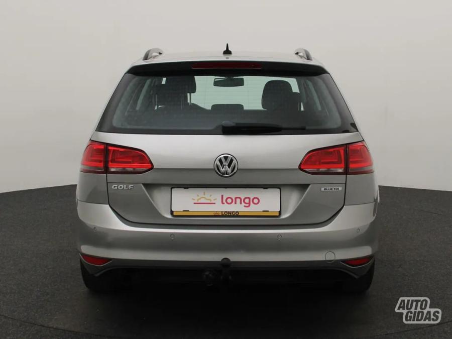 Grey Volkswagen Golf 2015 in Vilnius, with an engine capacity of 1.60 L and mileage of 230 thousand km for 6799 €, photo 6 on AUTOMOTO.COM.LV