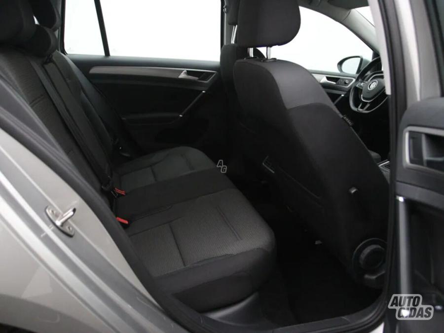 Grey Volkswagen Golf 2015 in Vilnius, with an engine capacity of 1.60 L and mileage of 230 thousand km for 6799 €, photo 16 on AUTOMOTO.COM.LV