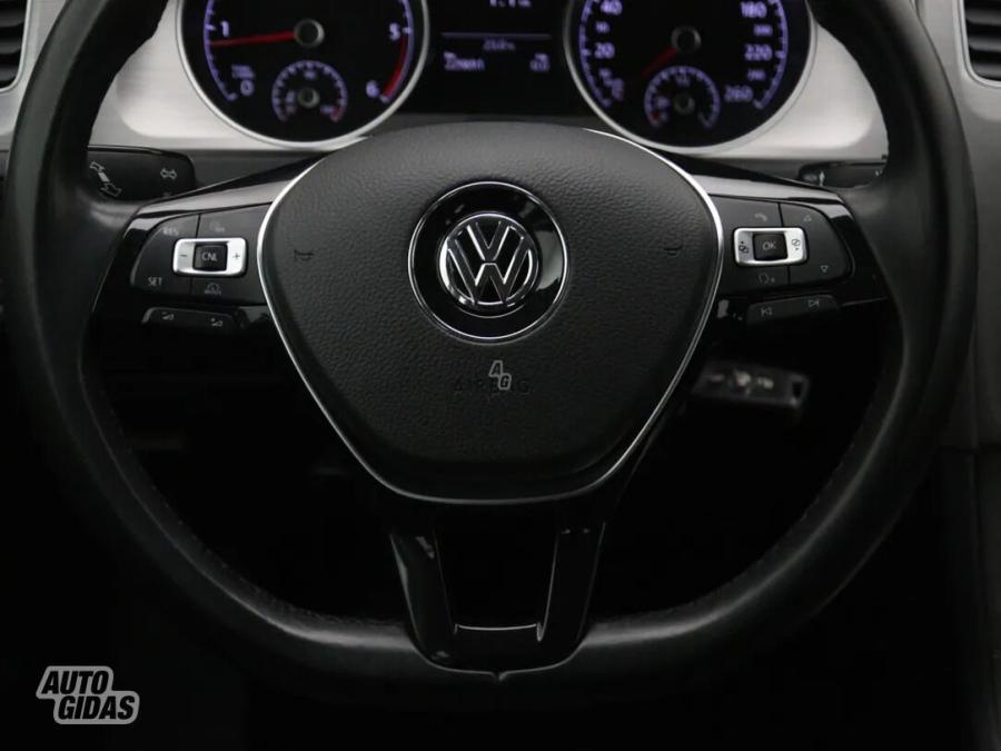 Grey Volkswagen Golf 2015 in Vilnius, with an engine capacity of 1.60 L and mileage of 230 thousand km for 6799 €, photo 19 on AUTOMOTO.COM.LV