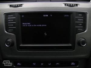 Grey Volkswagen Golf 2015 in Vilnius, with an engine capacity of 1.60 L and mileage of 230 thousand km for 6799 €, photo 24 on AUTOMOTO.COM.LV