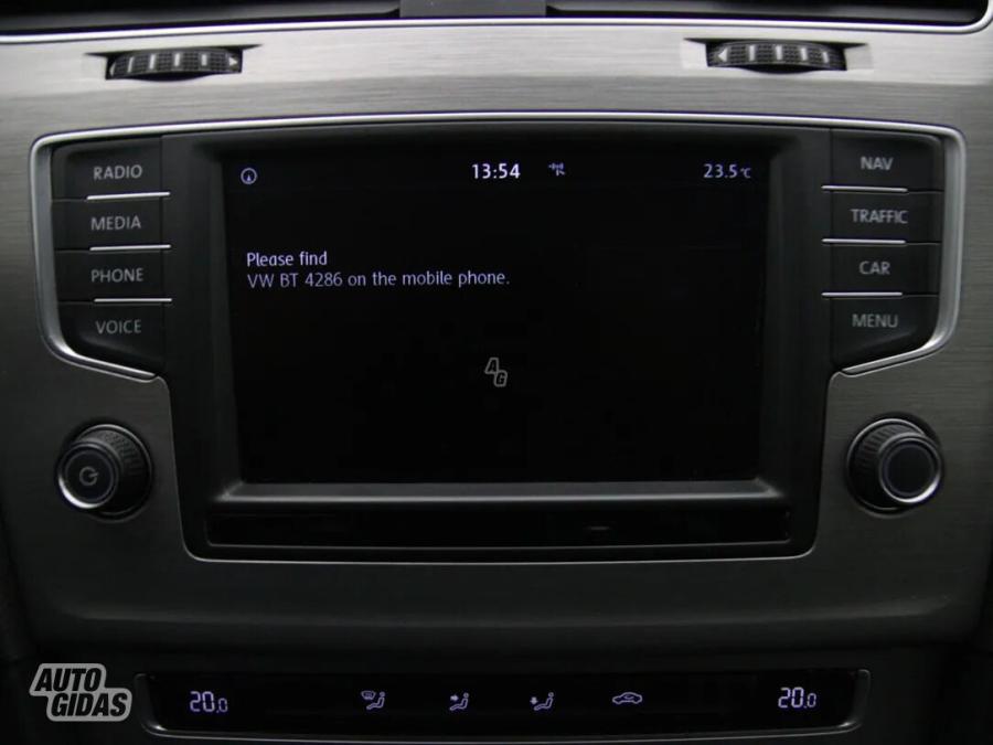 Grey Volkswagen Golf 2015 in Vilnius, with an engine capacity of 1.60 L and mileage of 230 thousand km for 6799 €, photo 24 on AUTOMOTO.COM.LV