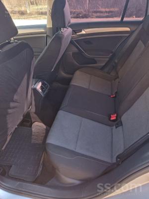 Grey Volkswagen Golf 2015 in Riga, with an engine capacity of 1.40 L and mileage of 145 thousand km for 4700 €, photo 10 on AUTOMOTO.COM.LV