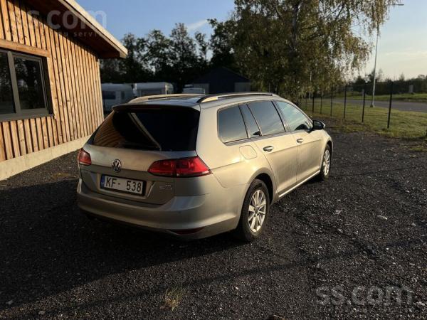 Grey Volkswagen Golf 2015 in Cesis, with an engine capacity of 1.60 L and mileage of 449 thousand km for 3190 €, photo 10 on AUTOMOTO.COM.LV