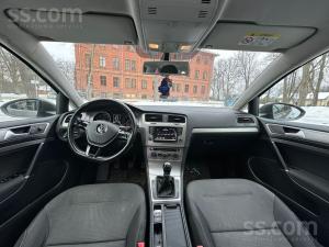 Grey Volkswagen Golf 2015 in Cesis, with an engine capacity of 1.60 L and mileage of 234 thousand km for 5500 €, photo  on AUTOMOTO.COM.LV