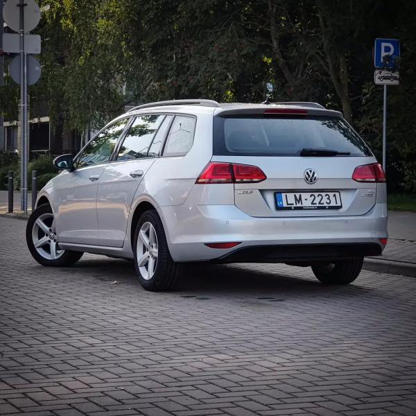 Pelēks Volkswagen Golf 2015 Rīga, ar dzinēja tilpumu 1.60 L un nobraukumu 290 tūkst. km par 4695 €, foto 4 vietnē AUTOMOTO.COM.LV