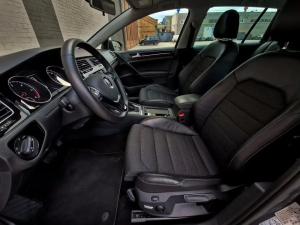 Grey Volkswagen Golf 2015 in Riga, with an engine capacity of 2.00 L and mileage of 190 thousand km for 7990 €, photo 19 on AUTOMOTO.COM.LV