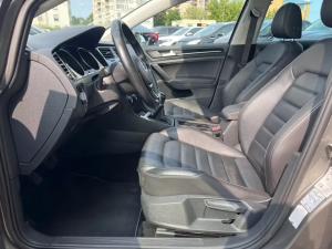 Grey Volkswagen Golf 2015 in Riga, with an engine capacity of 2.00 L and mileage of 229 thousand km for 9550 €, photo 9 on AUTOMOTO.COM.LV