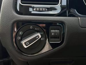 Grey Volkswagen Golf 2015 in Riga, with an engine capacity of 2.00 L and mileage of 229 thousand km for 9550 €, photo 22 on AUTOMOTO.COM.LV
