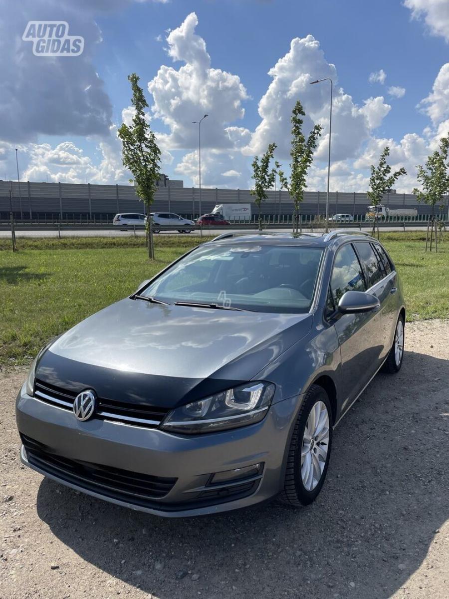 Grey Volkswagen Golf 2015 in Kaunas, with an engine capacity of 2.00 L and mileage of 321 thousand km for 6999 €, photo 1 on AUTOMOTO.COM.LV