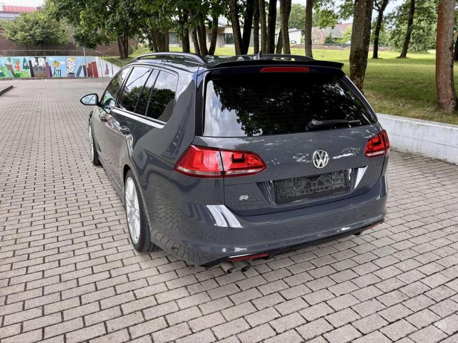 Grey Volkswagen Golf 2015 in Jurbarkas, with an engine capacity of 1.97 L and mileage of 174 thousand km for 8799 €, photo 13 on AUTOMOTO.COM.LV