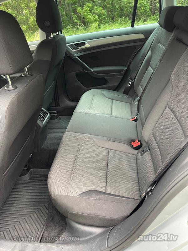 Grey Volkswagen Golf 2015 in Tallinn, with an engine capacity of 1.40 L and mileage of 213 thousand km for 6300 €, photo 10 on AUTOMOTO.COM.LV