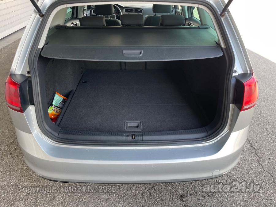 Grey Volkswagen Golf 2015 in Tallinn, with an engine capacity of 1.40 L and mileage of 213 thousand km for 6300 €, photo 17 on AUTOMOTO.COM.LV