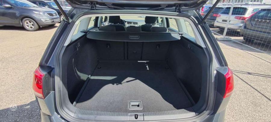 Pelēks Volkswagen Golf 2015 Marijampole, ar dzinēja tilpumu 1.60 L un nobraukumu 330 tūkst. km par 6850 €, foto 17 vietnē AUTOMOTO.COM.LV