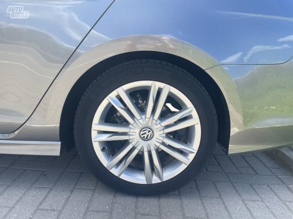 Grey Volkswagen Golf 2015 in Vilnius, with an engine capacity of 1.60 L and mileage of 248 thousand km for 7000 €, photo 8 on AUTOMOTO.COM.LV