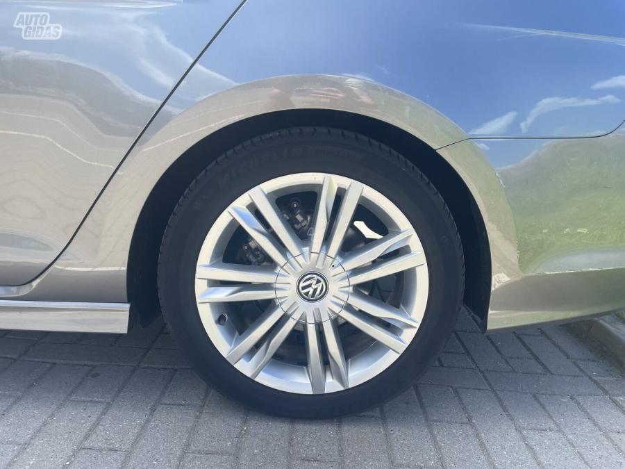 Pelēks Volkswagen Golf 2015 Viļņa, ar dzinēja tilpumu 1.60 L un nobraukumu 248 tūkst. km par 7000 €, foto 9 vietnē AUTOMOTO.COM.LV