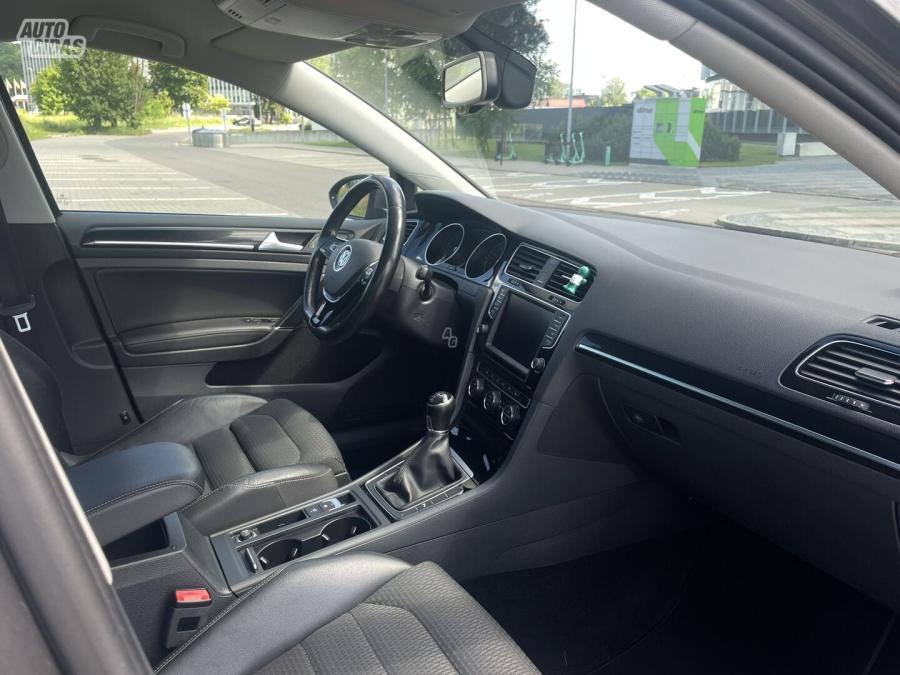 Pelēks Volkswagen Golf 2015 Viļņa, ar dzinēja tilpumu 1.60 L un nobraukumu 248 tūkst. km par 7000 €, foto 15 vietnē AUTOMOTO.COM.LV