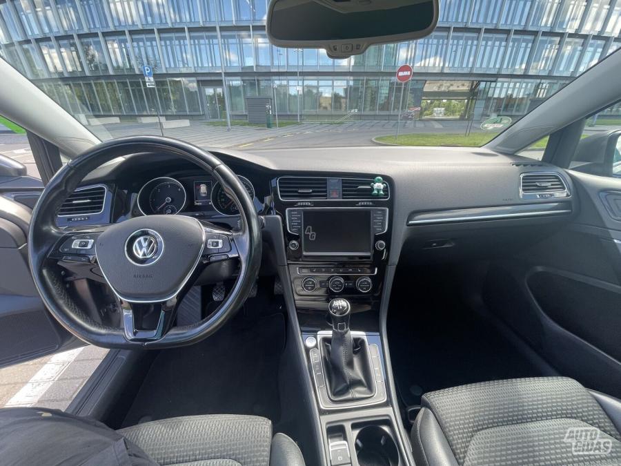 Pelēks Volkswagen Golf 2015 Viļņa, ar dzinēja tilpumu 1.60 L un nobraukumu 248 tūkst. km par 7000 €, foto 25 vietnē AUTOMOTO.COM.LV