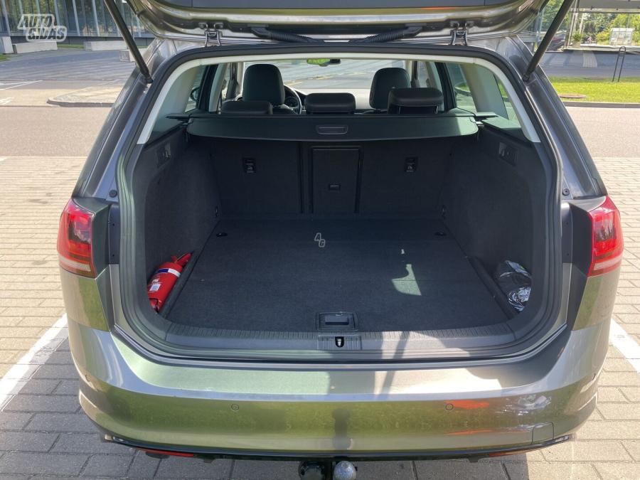 Pelēks Volkswagen Golf 2015 Viļņa, ar dzinēja tilpumu 1.60 L un nobraukumu 248 tūkst. km par 7000 €, foto 26 vietnē AUTOMOTO.COM.LV