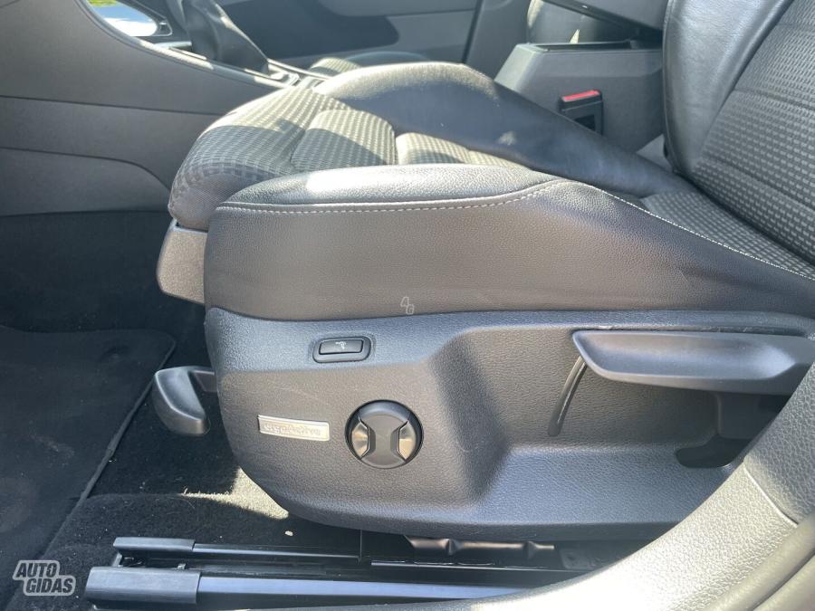 Pelēks Volkswagen Golf 2015 Viļņa, ar dzinēja tilpumu 1.60 L un nobraukumu 248 tūkst. km par 7000 €, foto 29 vietnē AUTOMOTO.COM.LV