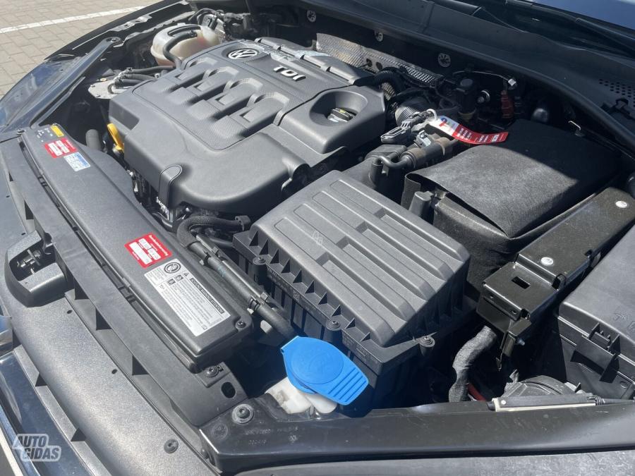 Pelēks Volkswagen Golf 2015 Viļņa, ar dzinēja tilpumu 1.60 L un nobraukumu 248 tūkst. km par 7000 €, foto 33 vietnē AUTOMOTO.COM.LV