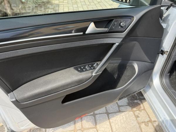 Pelēks Volkswagen Golf 2015 Jelgava, ar dzinēja tilpumu 1.40 L un nobraukumu 219 tūkst. km par 7650 €, foto 9 vietnē AUTOMOTO.COM.LV