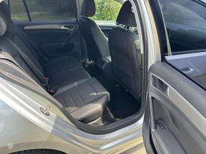Pelēks Volkswagen Golf 2015 Alīta, ar dzinēja tilpumu 1.97 L un nobraukumu 325 tūkst. km par 7500 €, foto 14 vietnē AUTOMOTO.COM.LV