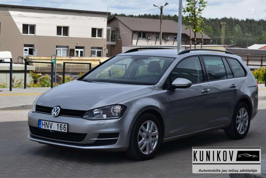 Grey Volkswagen Golf 2015 in Vilnius, with an engine capacity of 1.60 L and mileage of 252 thousand km for 6450 €, photo 1 on AUTOMOTO.COM.LV