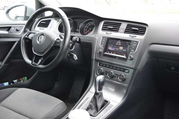 Pelēks Volkswagen Golf 2015 Viļņa, ar dzinēja tilpumu 1.60 L un nobraukumu 252 tūkst. km par 6450 €, foto 8 vietnē AUTOMOTO.COM.LV