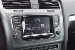 Grey Volkswagen Golf 2015 in Vilnius, with an engine capacity of 1.60 L and mileage of 252 thousand km for 6450 €, photo 12 on AUTOMOTO.COM.LV
