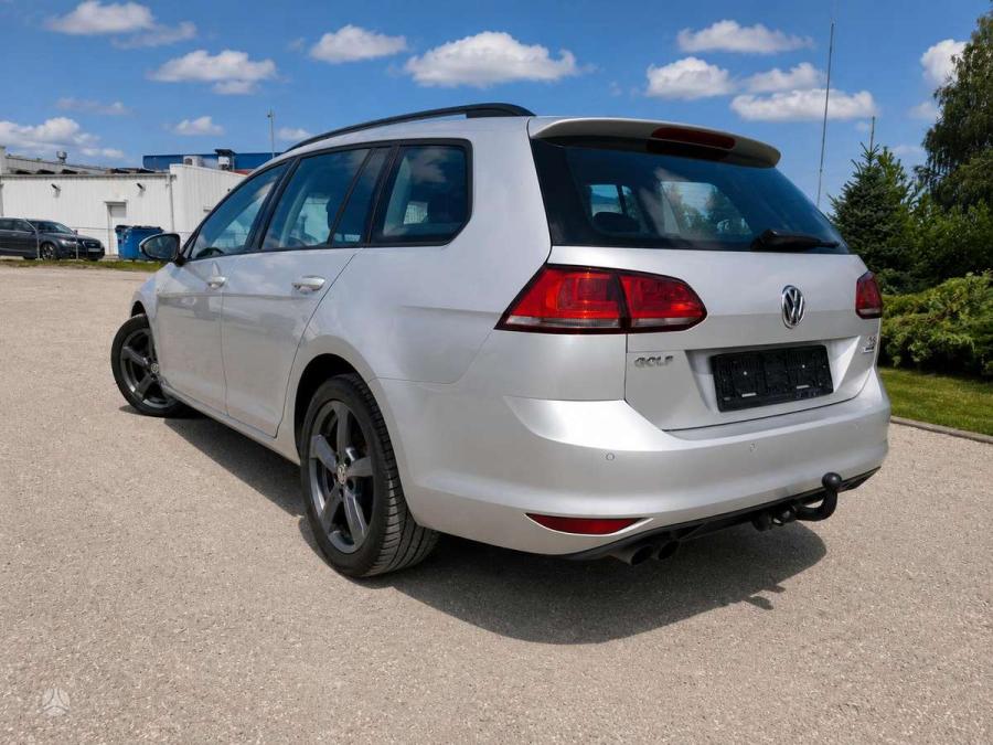 Grey Volkswagen Golf 2015 in Pakruojis, with an engine capacity of 1.40 L and mileage of 244 thousand km for 4500 €, photo 6 on AUTOMOTO.COM.LV