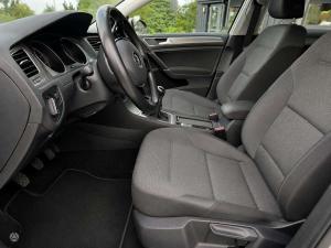 Grey Volkswagen Golf 2015 in Pakruojis, with an engine capacity of 1.40 L and mileage of 244 thousand km for 4500 €, photo 10 on AUTOMOTO.COM.LV