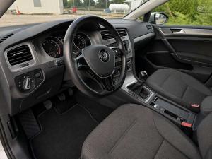 Grey Volkswagen Golf 2015 in Pakruojis, with an engine capacity of 1.40 L and mileage of 244 thousand km for 4500 €, photo 11 on AUTOMOTO.COM.LV