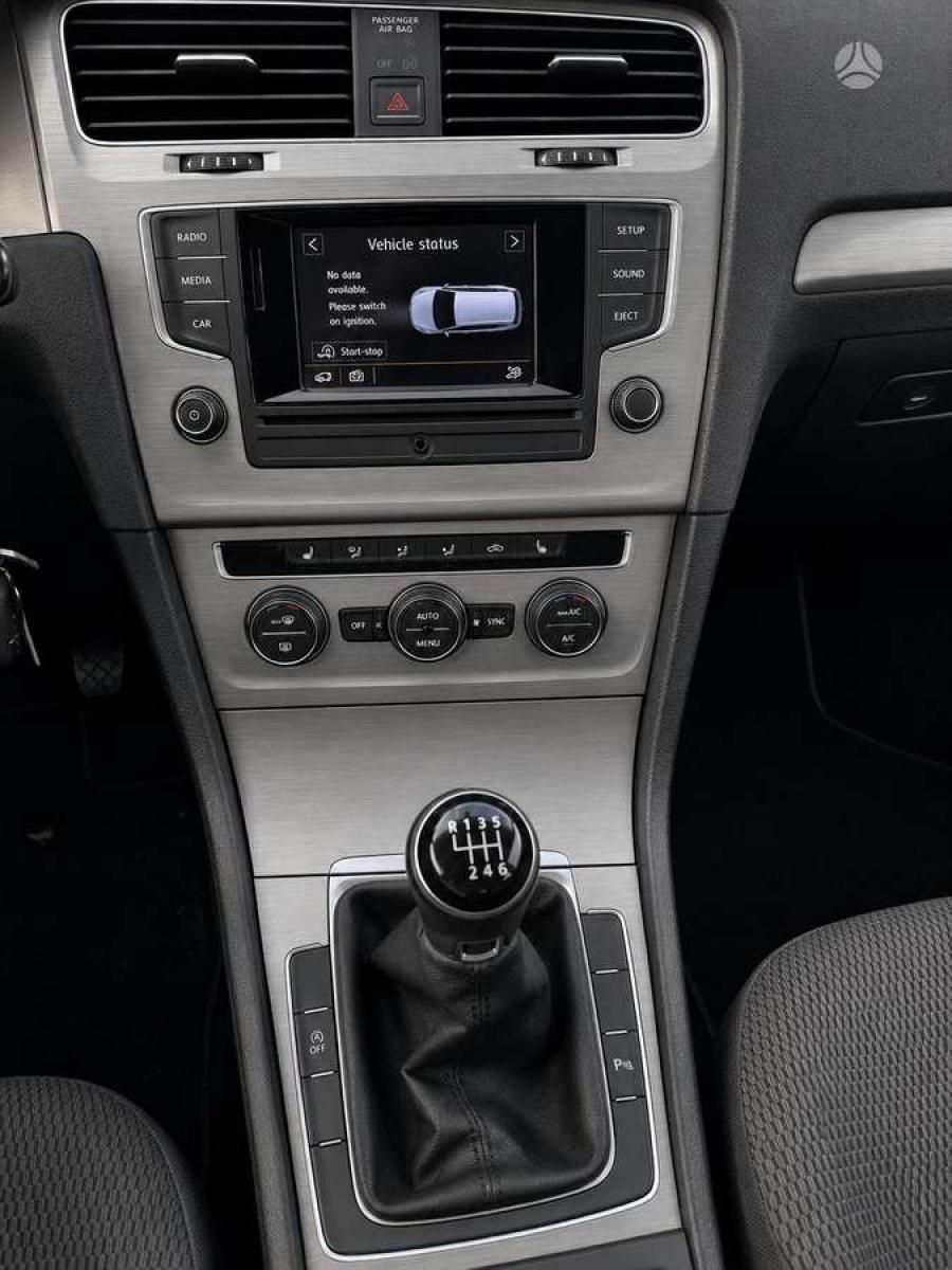 Grey Volkswagen Golf 2015 in Pakruojis, with an engine capacity of 1.40 L and mileage of 244 thousand km for 4500 €, photo 12 on AUTOMOTO.COM.LV