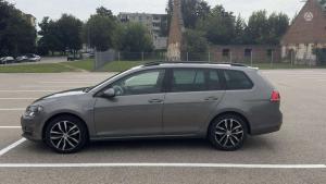 Grey Volkswagen Golf 2015 in Kedainiai, with an engine capacity of 1.97 L and mileage of 338 thousand km for 7000 €, photo 3 on AUTOMOTO.COM.LV