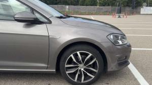 Grey Volkswagen Golf 2015 in Kedainiai, with an engine capacity of 1.97 L and mileage of 338 thousand km for 7000 €, photo 7 on AUTOMOTO.COM.LV
