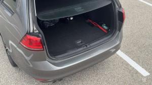 Grey Volkswagen Golf 2015 in Kedainiai, with an engine capacity of 1.97 L and mileage of 338 thousand km for 7000 €, photo 18 on AUTOMOTO.COM.LV