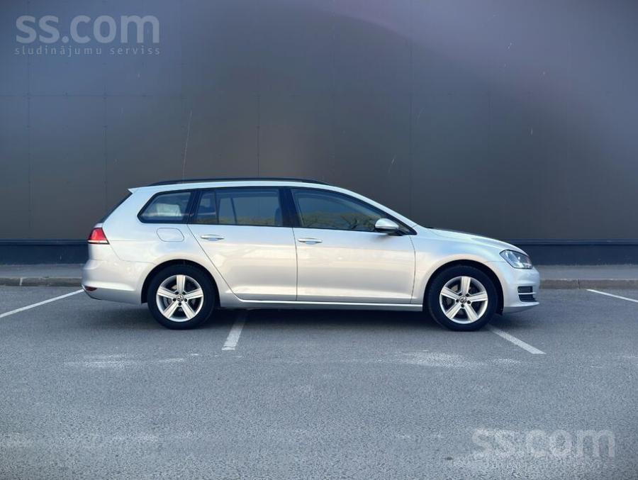 Pelēks Volkswagen Golf 2015 Rīga, ar dzinēja tilpumu 1.60 L un nobraukumu 280 tūkst. km par 5980 €, foto 3 vietnē AUTOMOTO.COM.LV