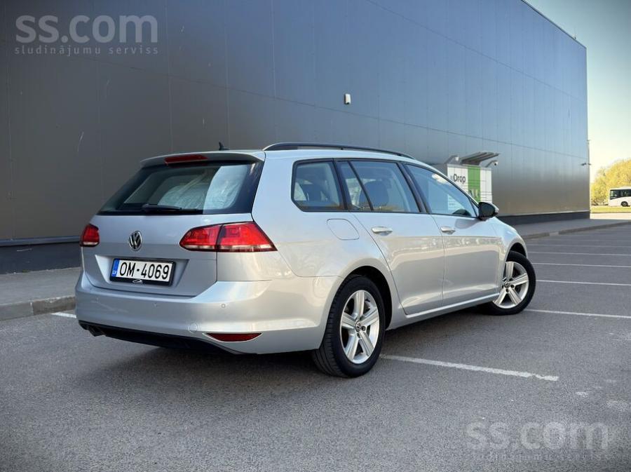 Pelēks Volkswagen Golf 2015 Rīga, ar dzinēja tilpumu 1.60 L un nobraukumu 280 tūkst. km par 5980 €, foto 4 vietnē AUTOMOTO.COM.LV