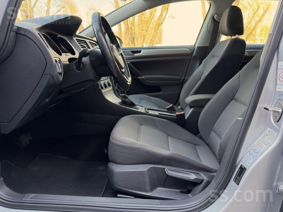 Pelēks Volkswagen Golf 2015 Rīga, ar dzinēja tilpumu 1.60 L un nobraukumu 280 tūkst. km par 5980 €, foto 11 vietnē AUTOMOTO.COM.LV