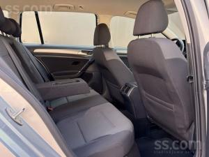 Pelēks Volkswagen Golf 2015 Rīga, ar dzinēja tilpumu 1.60 L un nobraukumu 280 tūkst. km par 5980 €, foto 13 vietnē AUTOMOTO.COM.LV