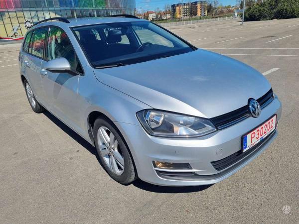 Volkswagen Golf 2015 in Siauliai on AUTOMOTO.COM.LV Grey Volkswagen Golf 2015 in Siauliai, with an engine capacity of 1.97 L and mileage of 272 thousand km for 8600 €, photo 1 on AUTOMOTO.COM.LV