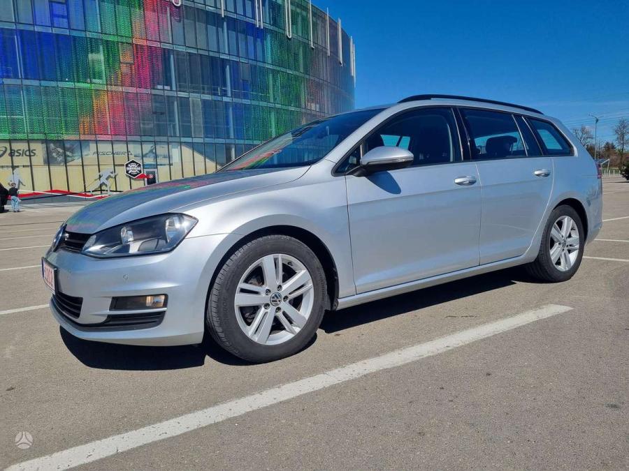 Grey Volkswagen Golf 2015 in Siauliai, with an engine capacity of 1.97 L and mileage of 272 thousand km for 8600 €, photo 6 on AUTOMOTO.COM.LV