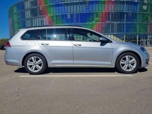 Grey Volkswagen Golf 2015 in Siauliai, with an engine capacity of 1.97 L and mileage of 272 thousand km for 8600 €, photo 10 on AUTOMOTO.COM.LV