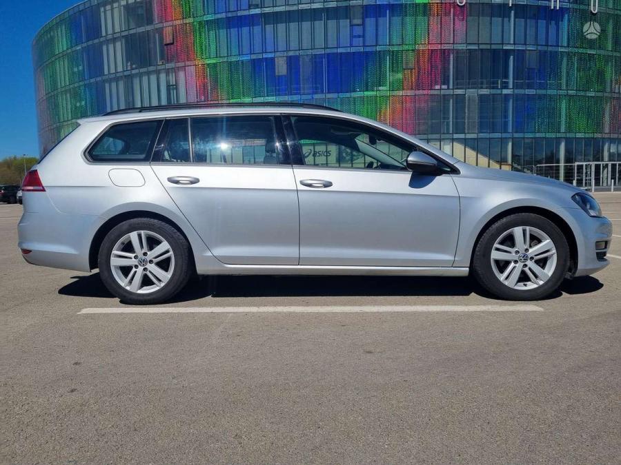 Grey Volkswagen Golf 2015 in Siauliai, with an engine capacity of 1.97 L and mileage of 272 thousand km for 8600 €, photo 10 on AUTOMOTO.COM.LV