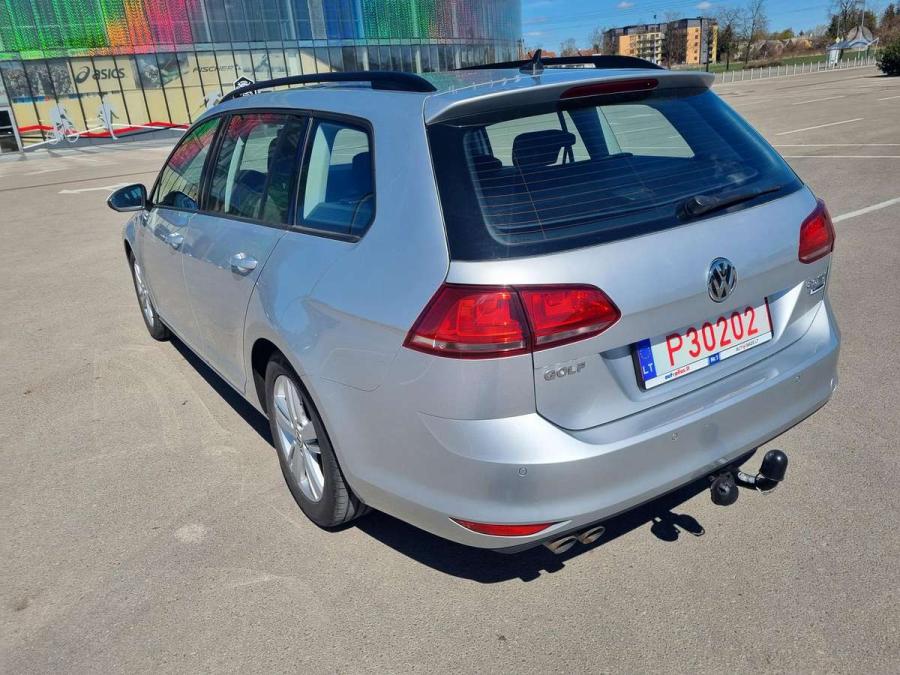 Grey Volkswagen Golf 2015 in Siauliai, with an engine capacity of 1.97 L and mileage of 272 thousand km for 8600 €, photo 16 on AUTOMOTO.COM.LV