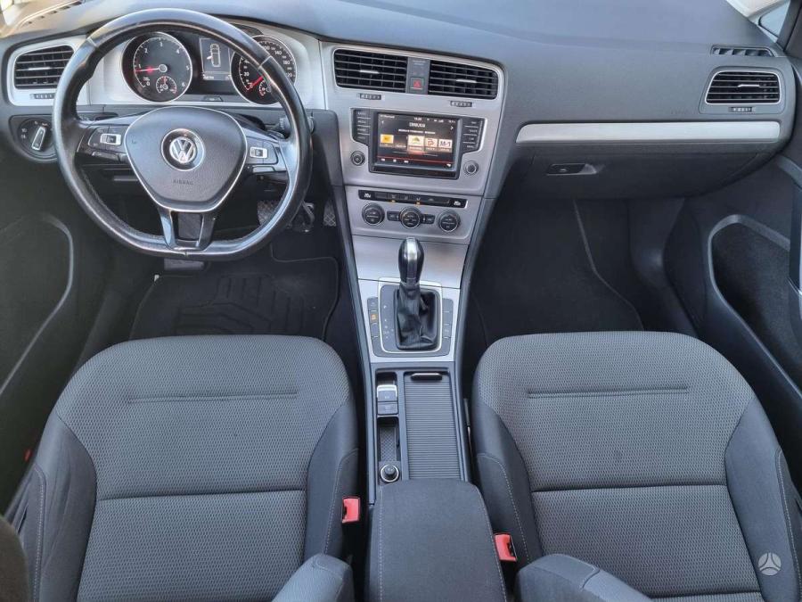 Grey Volkswagen Golf 2015 in Siauliai, with an engine capacity of 1.97 L and mileage of 272 thousand km for 8600 €, photo 22 on AUTOMOTO.COM.LV