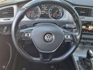 Grey Volkswagen Golf 2015 in Siauliai, with an engine capacity of 1.97 L and mileage of 272 thousand km for 8600 €, photo 24 on AUTOMOTO.COM.LV
