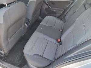 Grey Volkswagen Golf 2015 in Siauliai, with an engine capacity of 1.97 L and mileage of 272 thousand km for 8600 €, photo 31 on AUTOMOTO.COM.LV